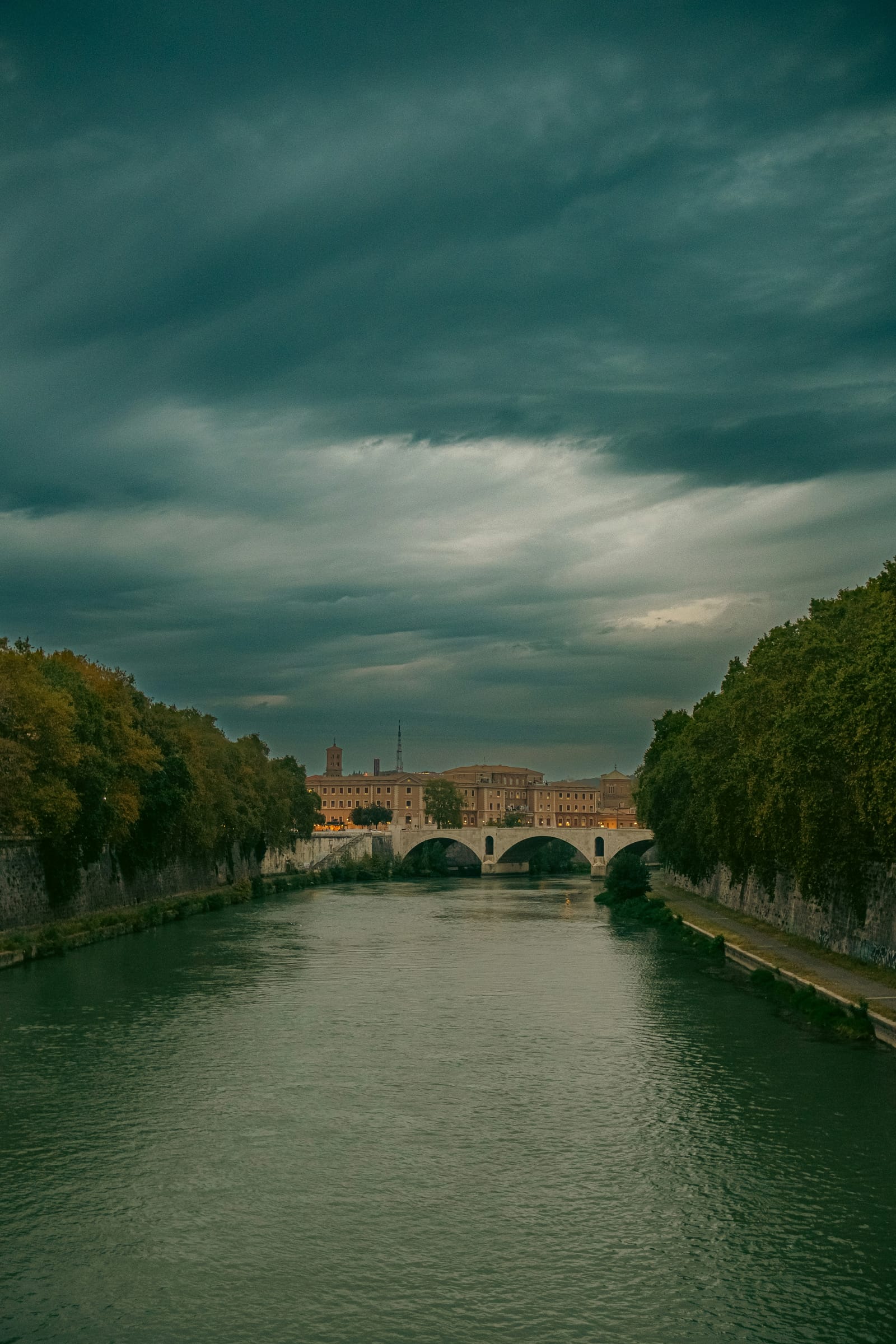 Flowing Through Time: Tiber River's Journey in Roman History