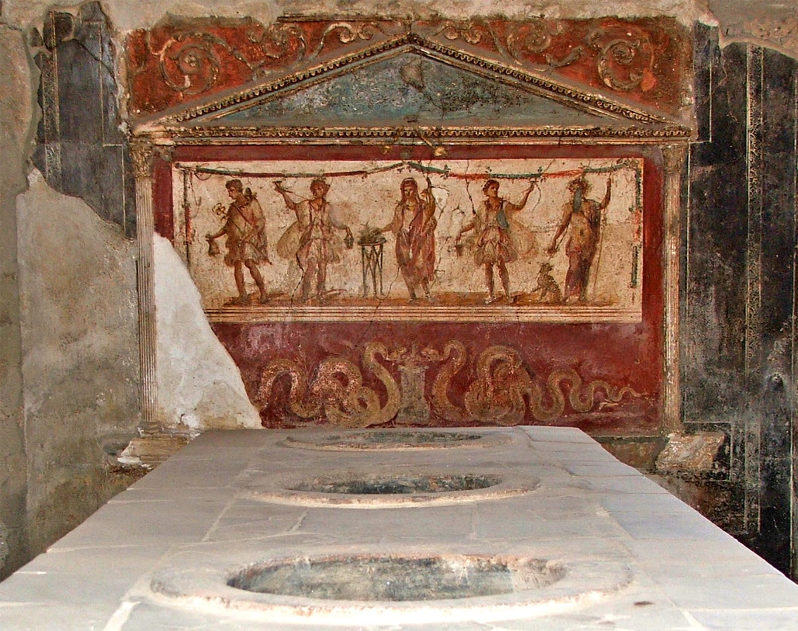 Pompeii’s Taverns and Wine Bars: The Hospitality Business of an Ancient ...